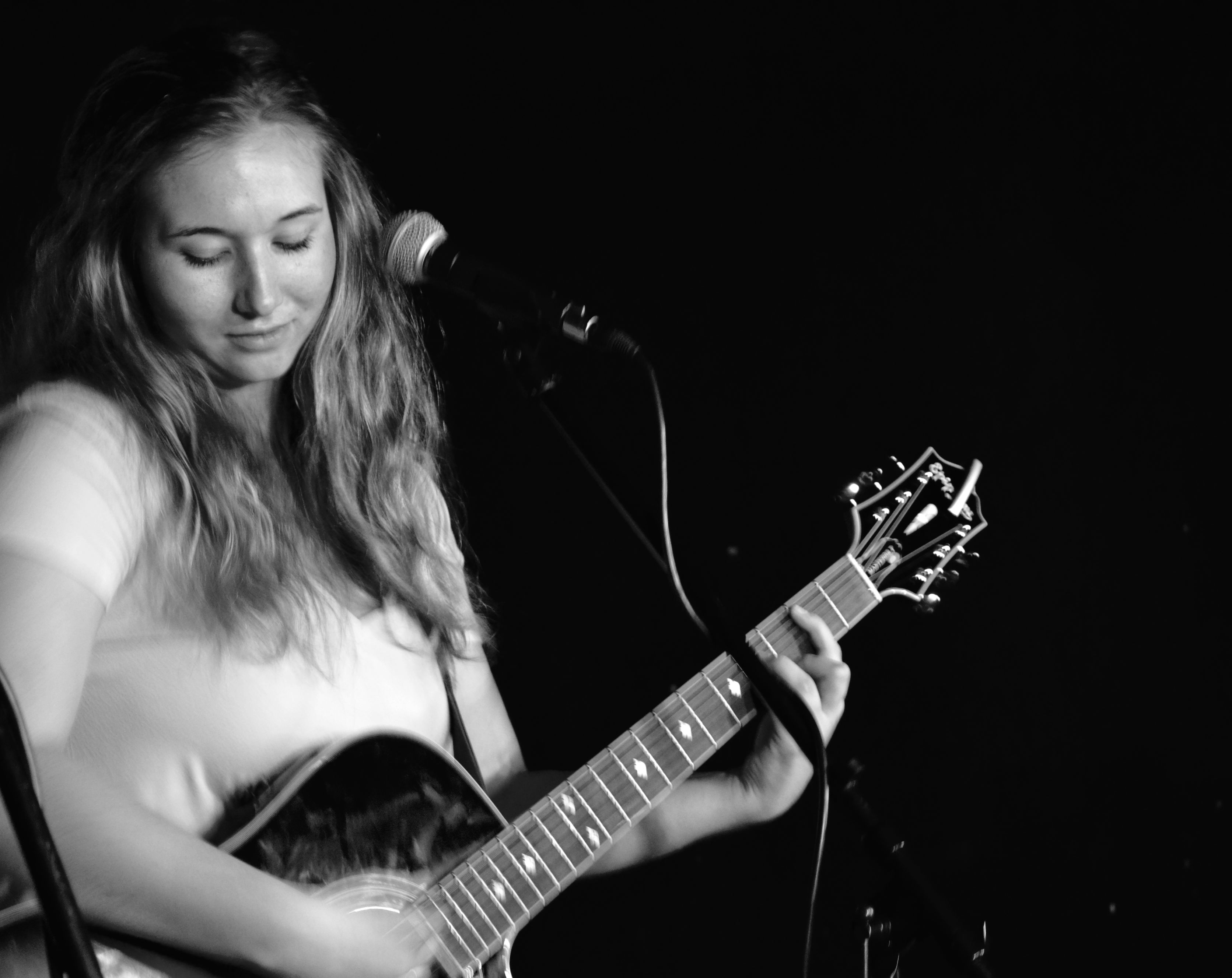 Jessican Pearson at Live – Sabrina Nemis